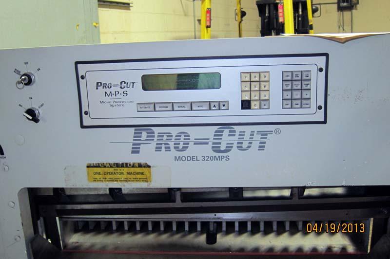 Lot #32: Pro-Cut Model 320 32" Paper Cutter - WireBids